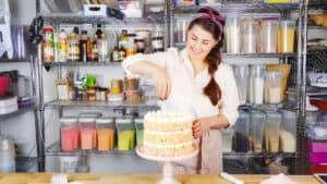 How to "Fold" in Baking: a "Folding" Tutorial *VIDEO* - MINT + MALLOW ...